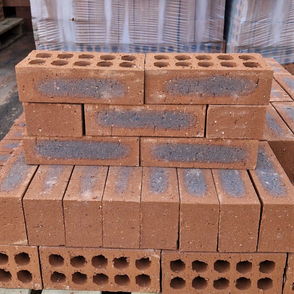 Wienerberger Titian Wirecut Facing Brick Pack of 504 - Brick Wholesale