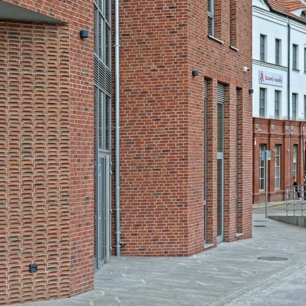 Vandersanden Autumn Red Facing Brick Pack of 620 - Brick Wholesale