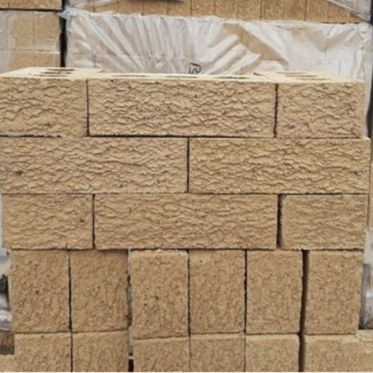 Raeburn Cadzow Buff Multi Wirecut Facing Brick Pack of 452 - Brick ...