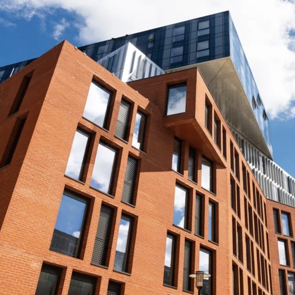 Forterra Yorkshire Red Blend Wirecut Facing Brick Pack of 504 - Brick ...